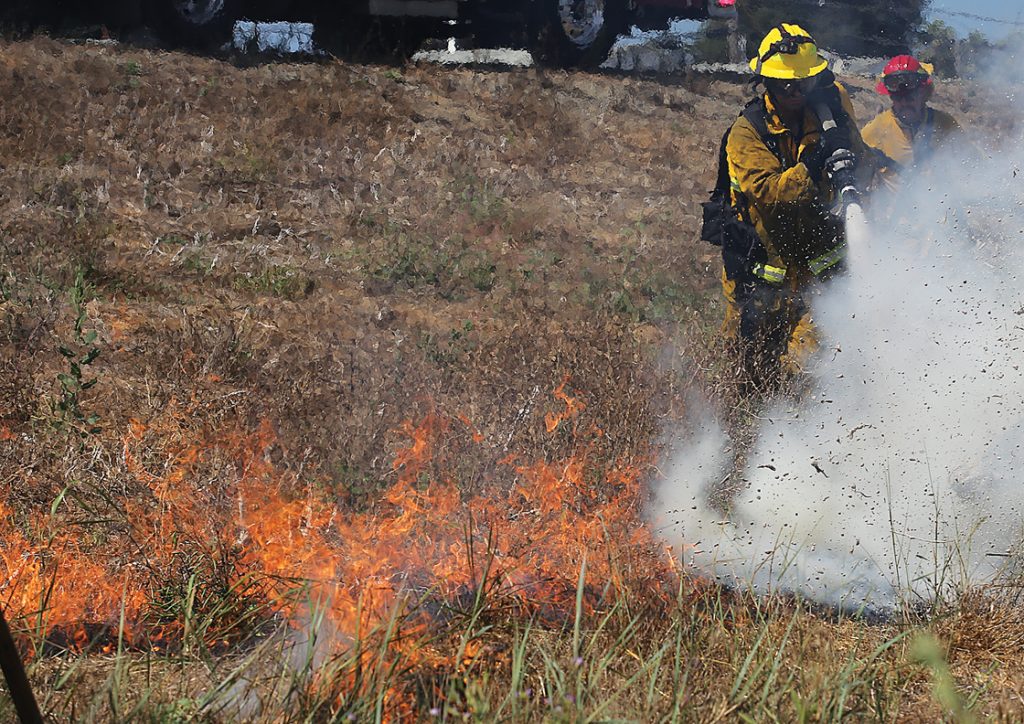 Photo: Two brush fires spark an hour apart