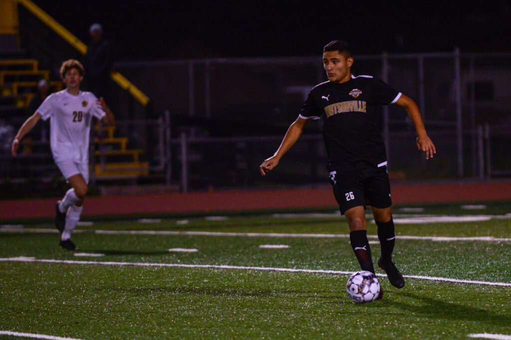 Catz’s Lombardo Flores scores late goal in draw against SLO | Boys ...