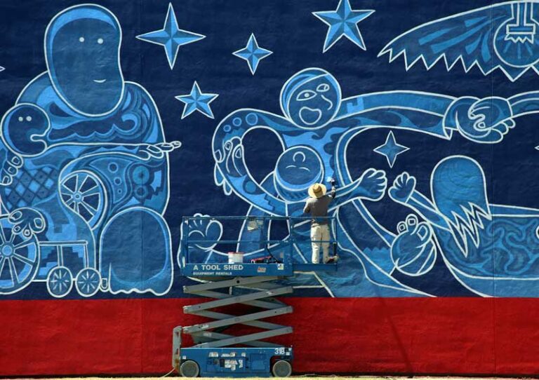 Photo: Downtown mural gets touch-up | The Pajaronian | Watsonville, CA
