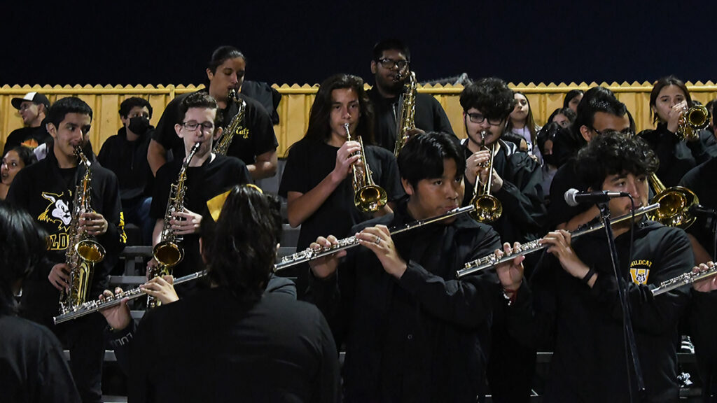 Photos: Grizzlies blank Cougars in league opener | High school football ...