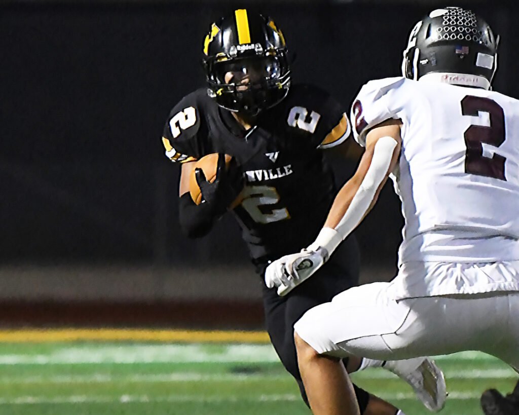 Photos: Grizzlies blank Cougars in league opener | High school football ...