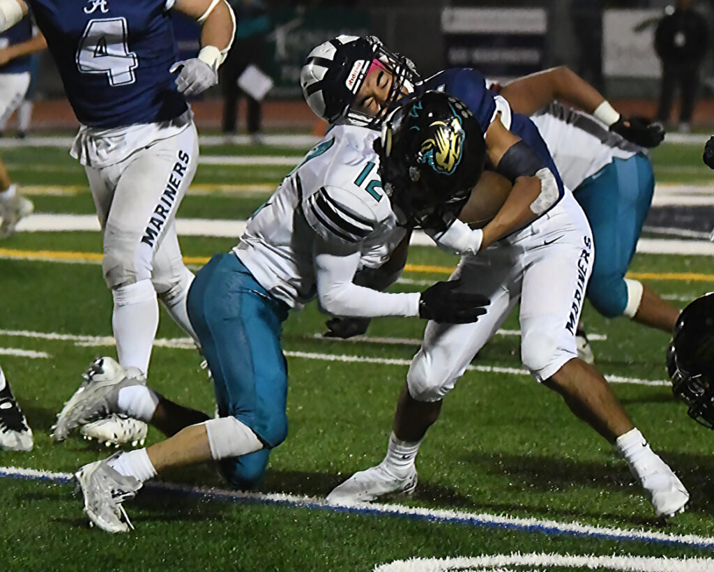 Mariners cruise past Christopher, advances to D-II semifinals | CCS ...