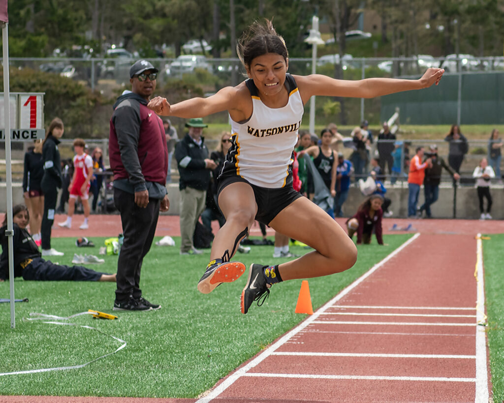 Photos: Running at full speed | High school track and field | The ...