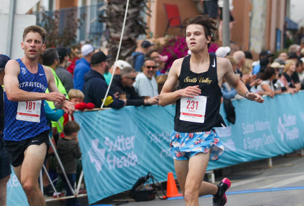 Salinas’ Diego Estrada wins 51st Wharf to Wharf | The Pajaronian ...