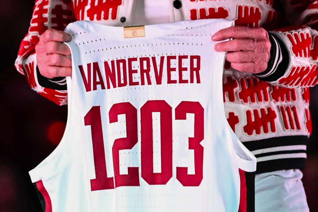 Photos: Stanford’s VanDerveer becomes all-time NCAA’s basketball leader ...