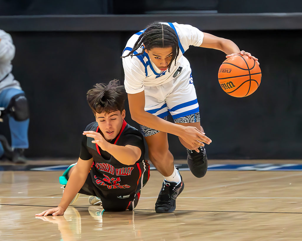 Mustangs on track for strong finish to regular season | Boys basketball ...