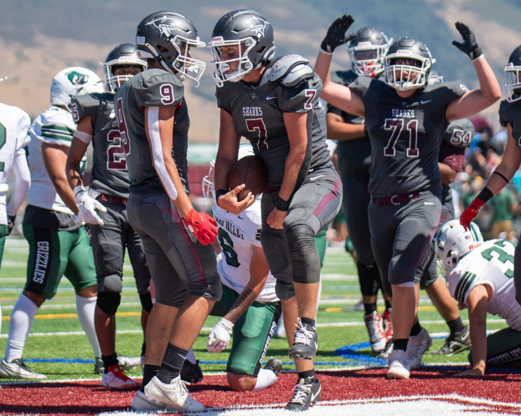 Weeklys Sports Ticker: Watsonville football storms past longtime rival ...