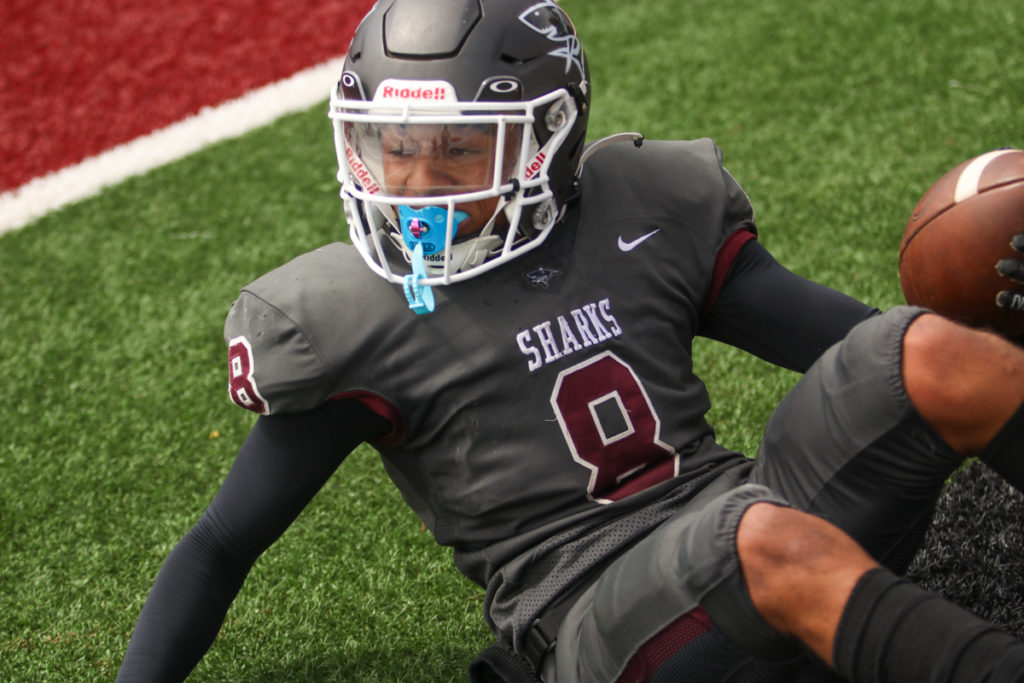 Sharks football dominates in the trenches to crush Seaside in PCAL opener