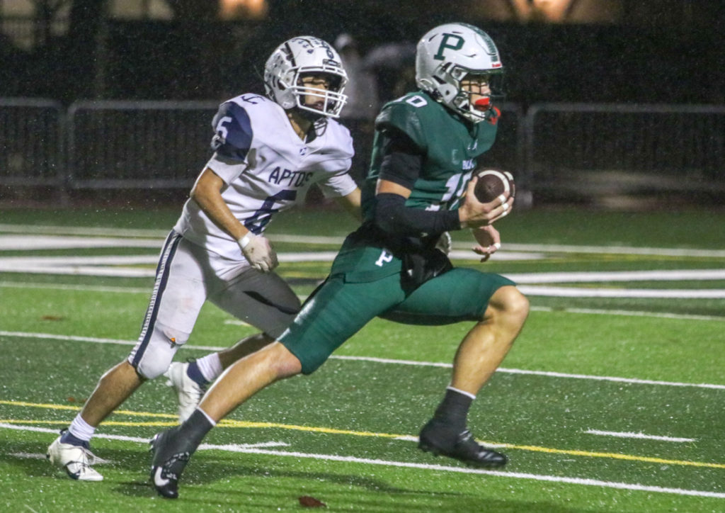 Mariners ‘pour’ on the points for upset win over Palo Alto in D-III ...