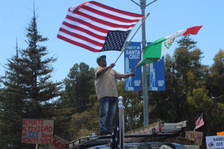 Thousands amass in Watsonville, Santa Cruz for No Kings Day | The ...
